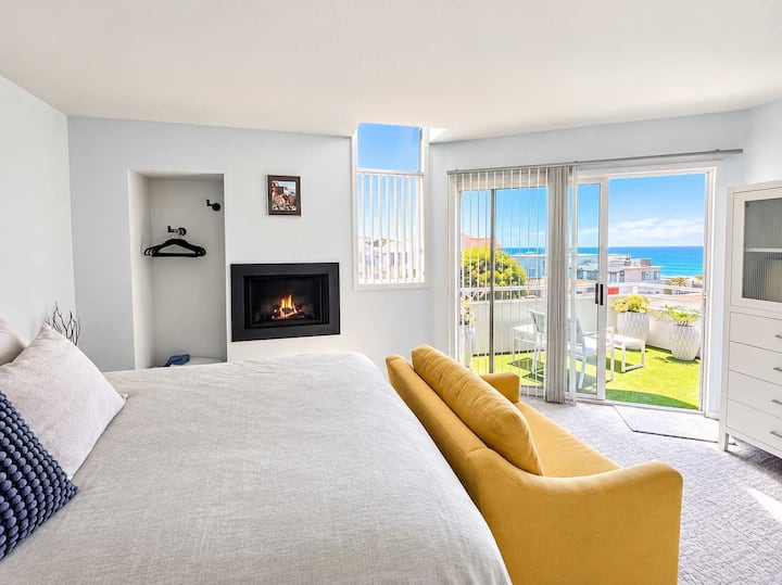 Steps To Beach I Ocean View Multi-level House - Manhattan Beach, CA