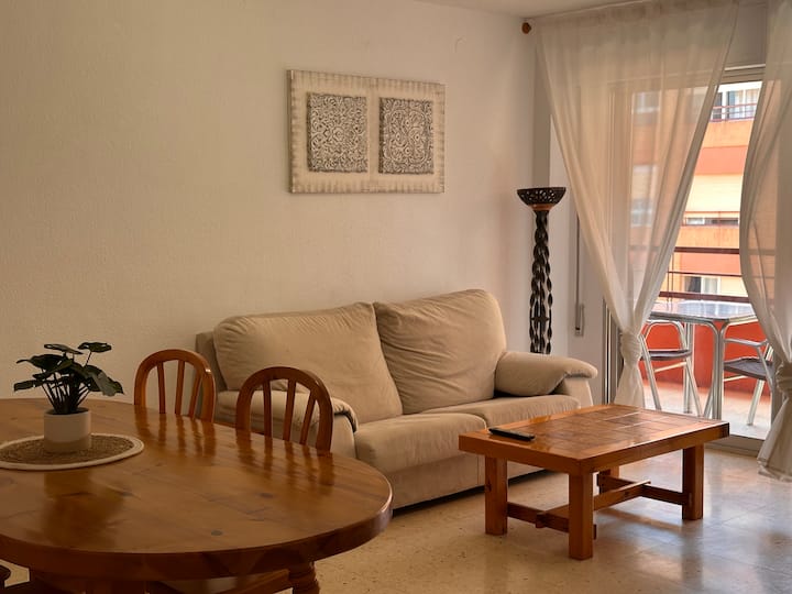 Amplio Apartamento Con Terraza Céntrico - Alicante