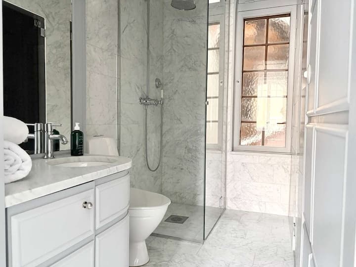 Bright & Newly Renovated Premium Apartment - Stockholm