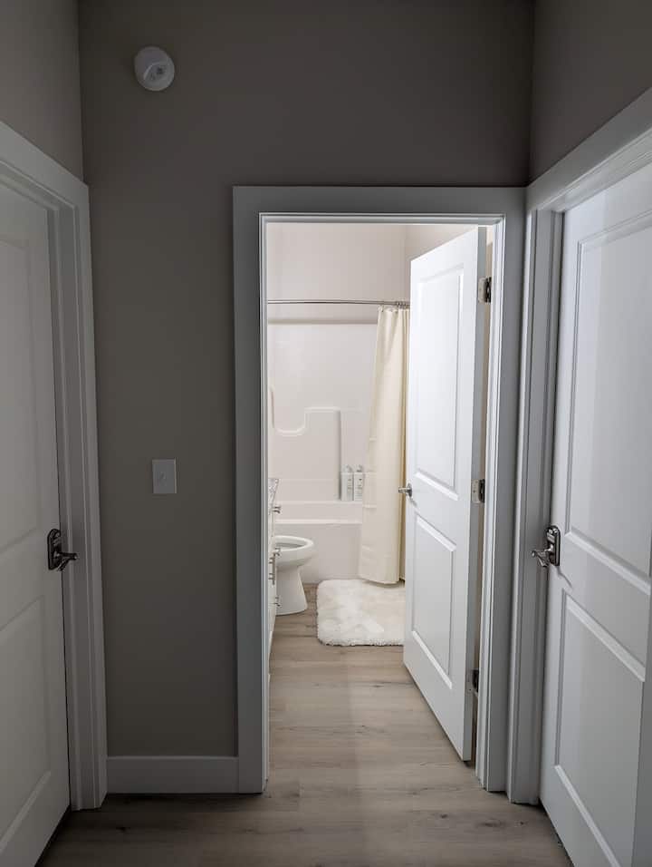 Our Guest Wing Can Be Your Muskegon Oasis - Muskegon