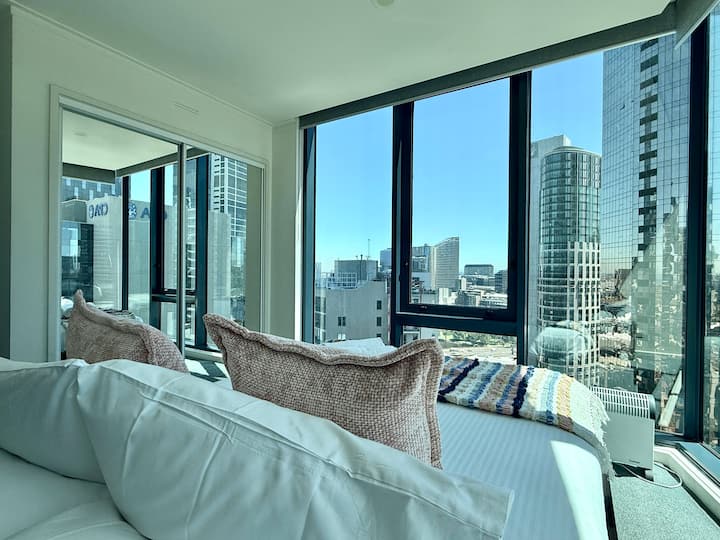 Spacious 2br Southbank | Skyline Views + Parking - Melbourne