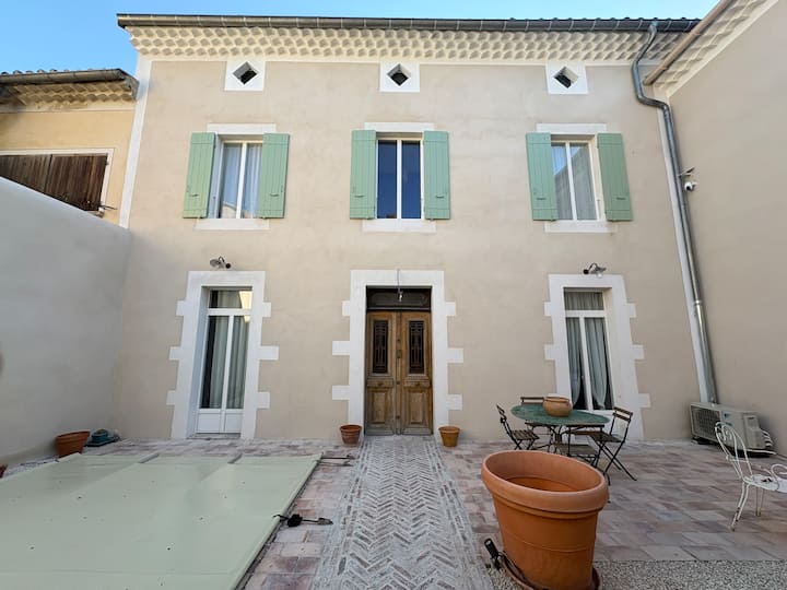 Magnifique Maison De Village Provençale - Bollène