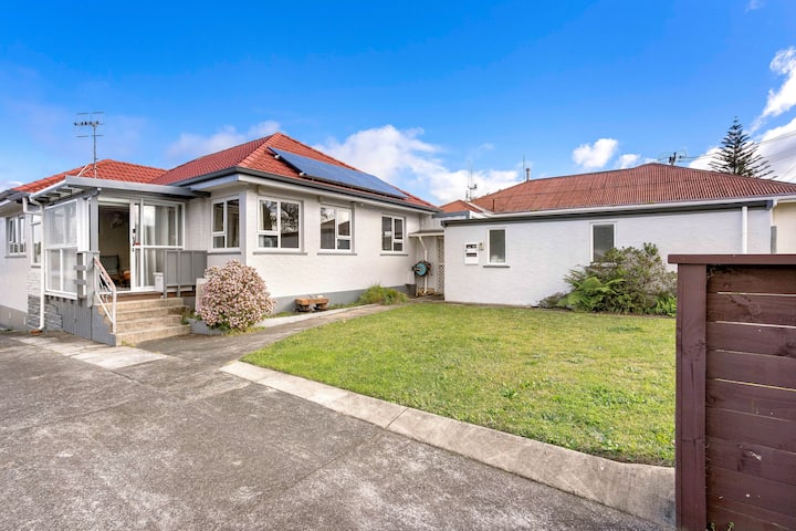 The Quiet Nook - Tauranga Holiday Home - 타우랑가