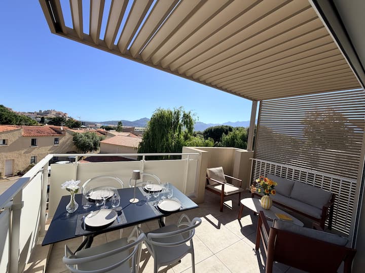 T2-bis Lumineux: Terrasse + Vue Citadelle De Calvi - Calvi