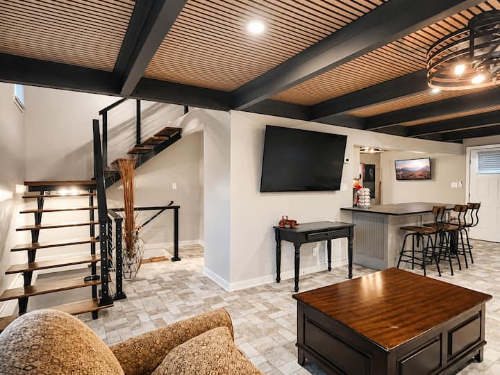 World Cup Kc Getaway|game Room| Sleeps 10+ - Parkville, MO