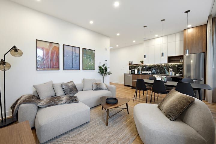 Beautiful 2br On St Laurent - Plateau Mont-royal - Laval