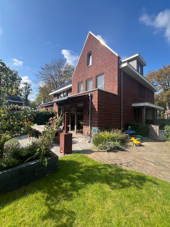 Heerlijk Groot Huis Met Sauna, Direct Aan Het Bos - Bussum