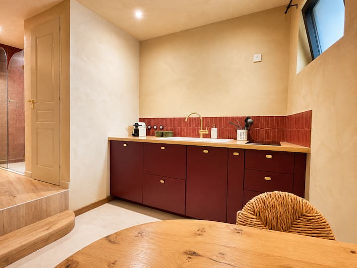 Suite Privée Jacuzzi Cinéma Xxl Au Cœur De Nyons - Nyons