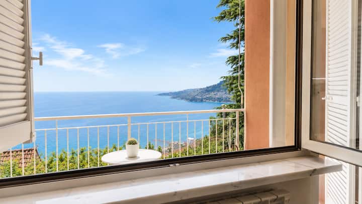 Casa Raffi - Garage - Vista Mare - Bordighera