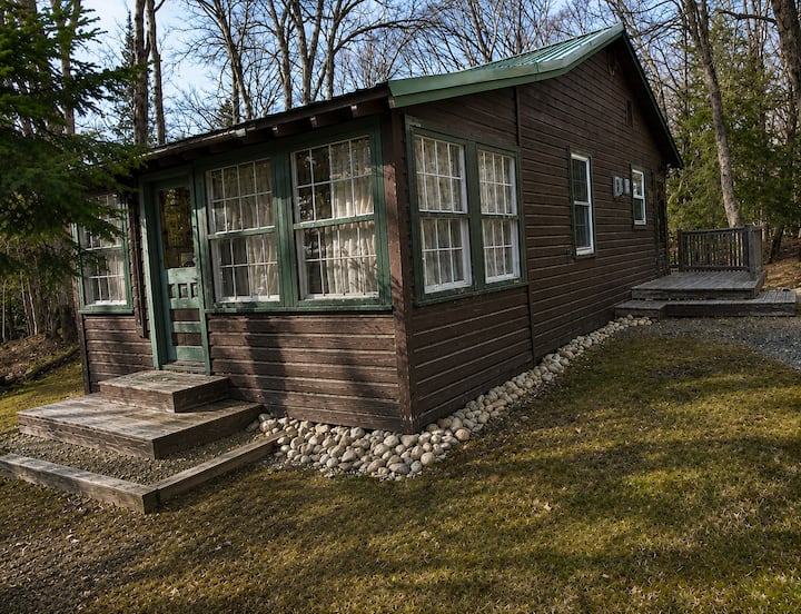 Bear Paw Bungalow L Close To Town - Old Forge, NY