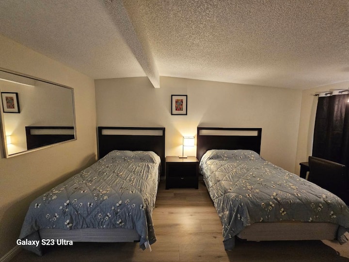 Newly Remodeled Double Bed Bedroom - Irvine, CA