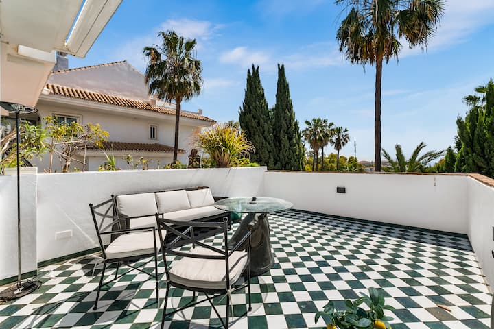 Apartment 10 Min Walk From The Beach In Marbella - Marbella