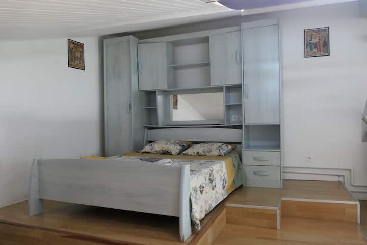 Appartement Climatisé Avec Piscine Privatise - Rochefort, France