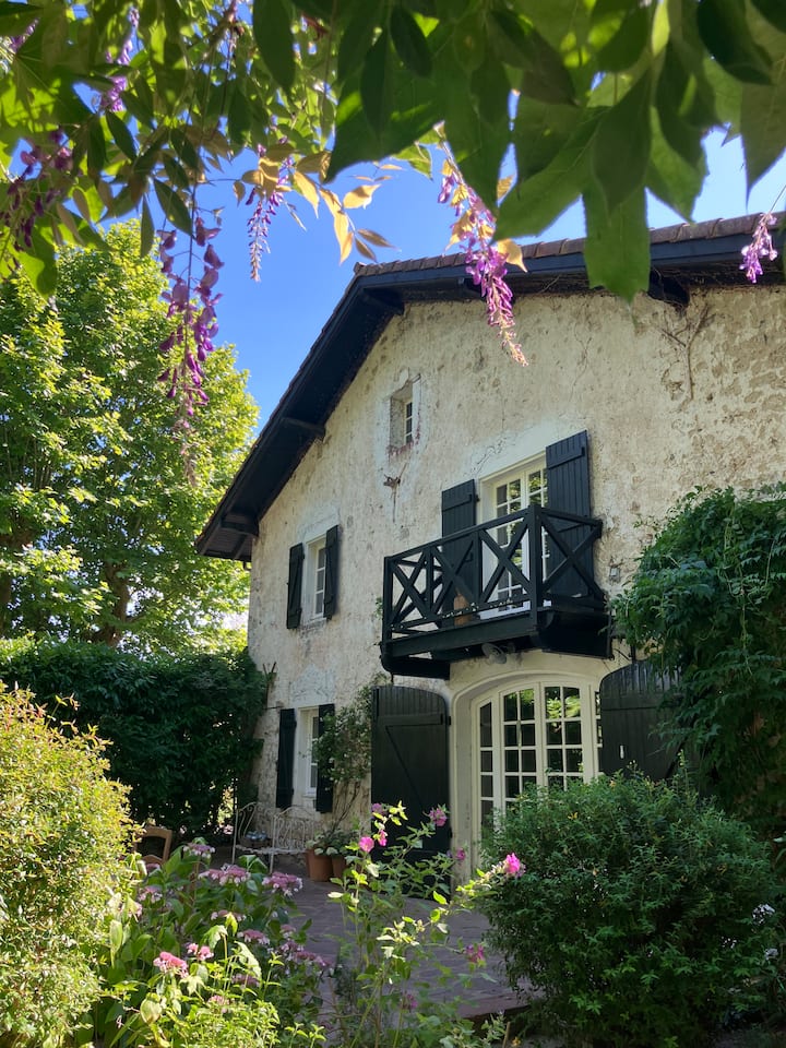 Charmante Ferme Au Bord De L'adour - Hasparren