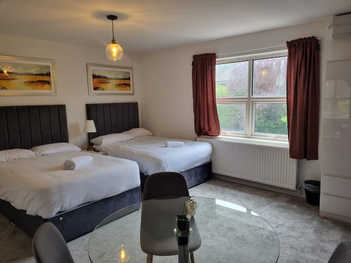1 Bedroom Superior Apartment| Sleeps 4 |Sheffield - Sheffield