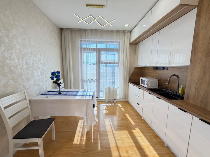 Brand New Sunny Studio Neverland Town - Mongolia