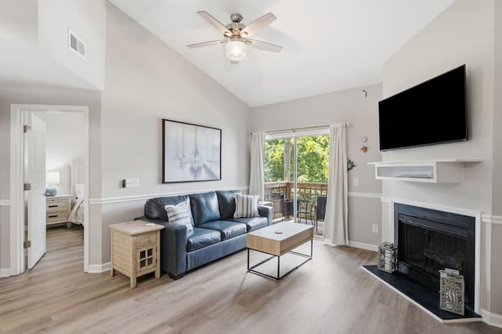 Coastal Condo:pool, Centrally Located To Uncw & Wb - Wilmington, NC