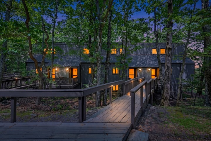 Designer Ski In/out Retreat | Pool, Spa & More - Mount Pocono, PA