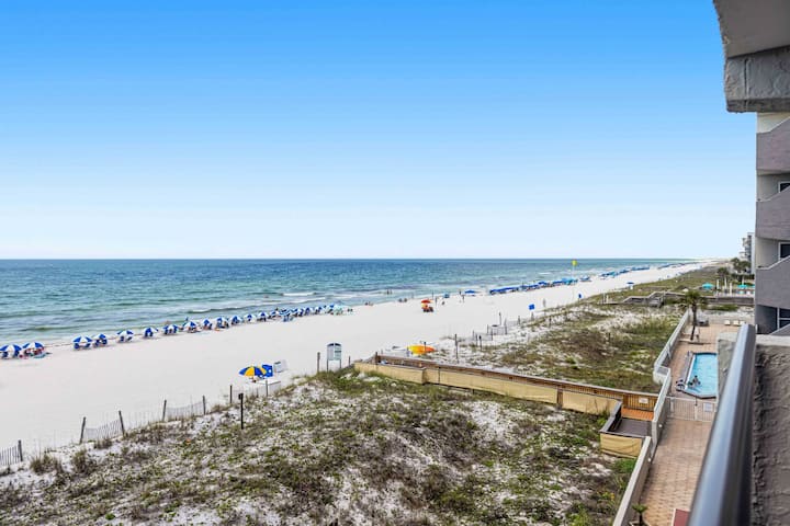 Beachfront Condo, Minutes From Family Friendly Att - Fort Walton Beach, FL