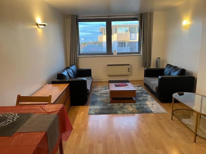 2 Bed Flat, West Greenwich, 13 Min To Canary Wharf - London