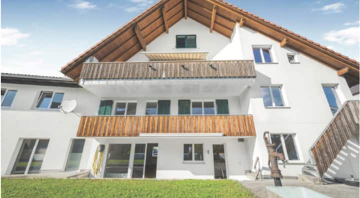Grosszügige 5.5-zimmerwohnung Im Schönen Stans, Nw - Weggis