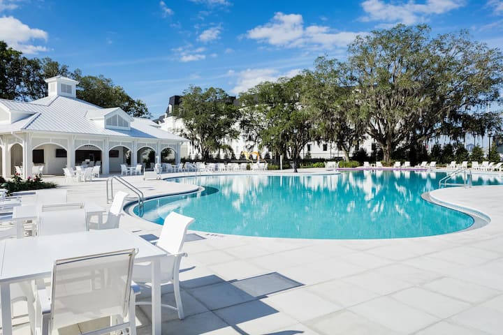 3 Units Perfect For Families With Pets In Ocala! - Ocala, FL