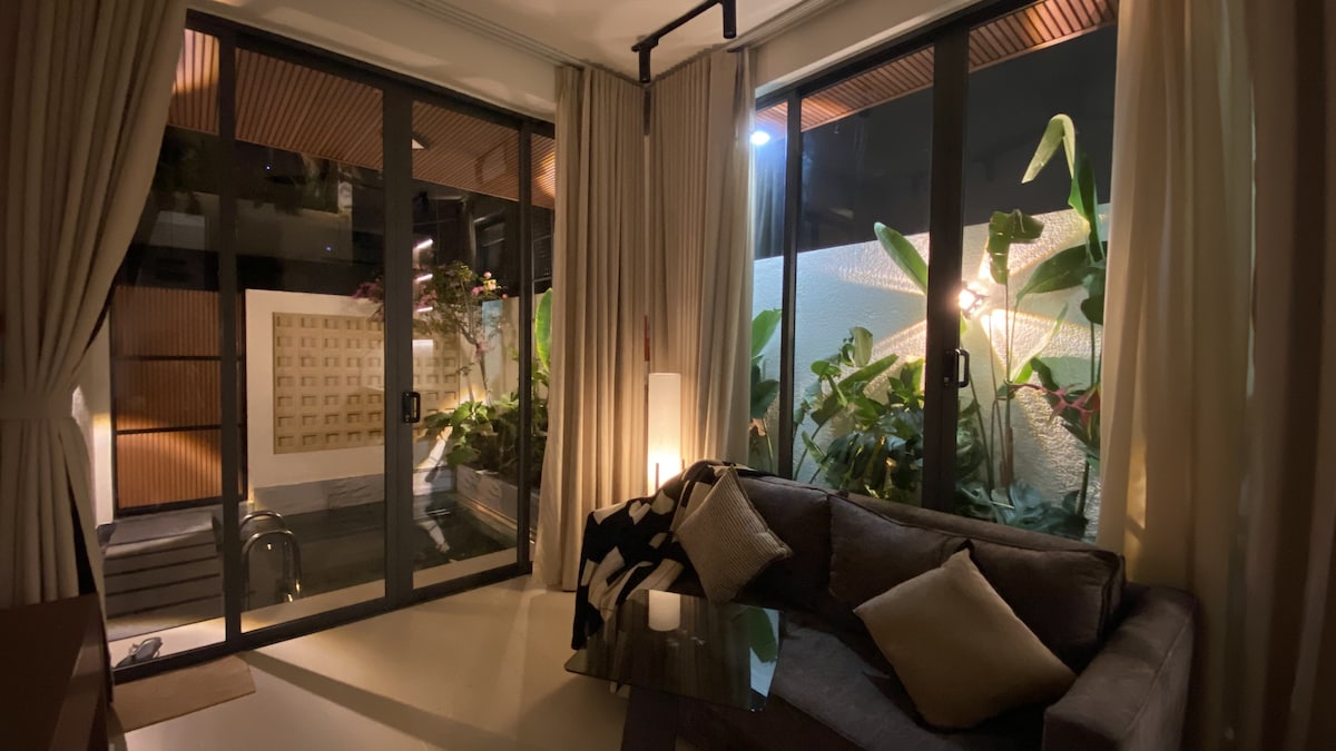 Cozy Pool House • Walk to Beach • Full Kitchen - Houses for Rent in An ...