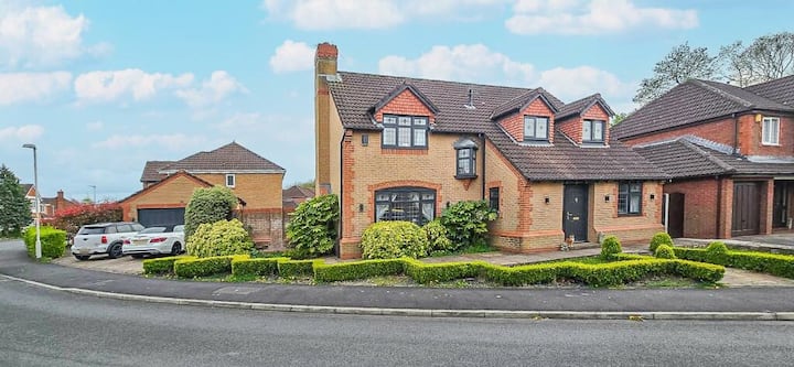 4 Bed Detached Corner Plot In Lovely Rural Area - Southport
