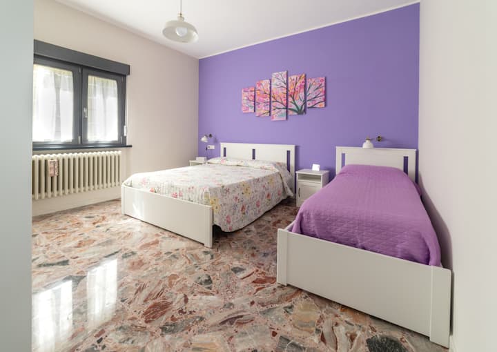 Camera Tripla Viola | B&b A Casa Di Emy - Campo Imperatore