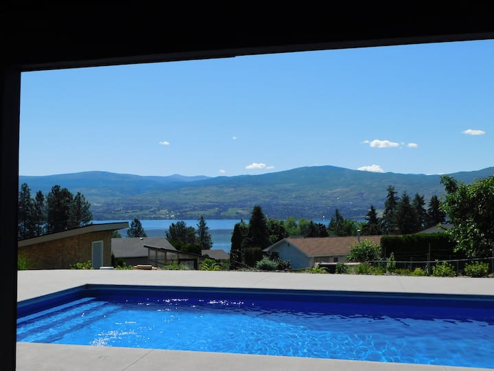 Lakeview Basement Suite With Pool - West Kelowna