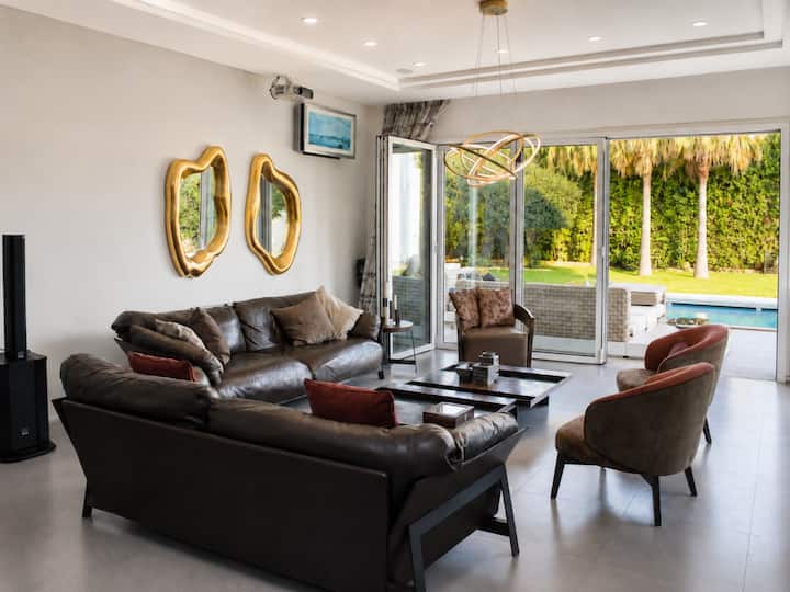 Villa Premium Avec Piscine Et Grand Jardin - Tunis