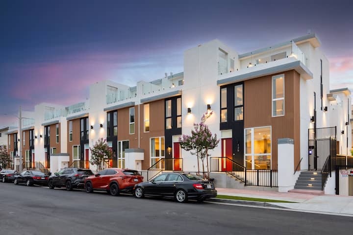 Luxury Retreat | Sofi + Rooftop Views - Inglewood