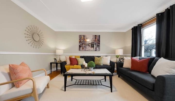 Room For Rent, Free Wi-fi. Steps To The Beach! - Cobourg