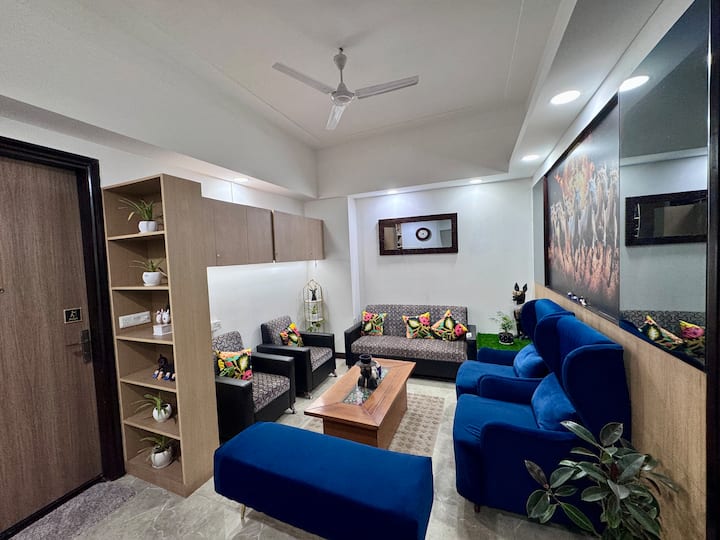 Premium Stay 1bhk | Sapphire Mall Gurgaon - Manesar