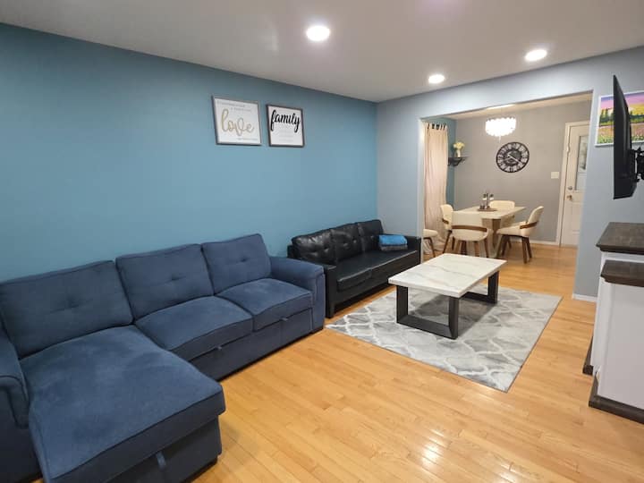 Comfortable 3br Home Perfect For Families - Hinton, AB, Canada