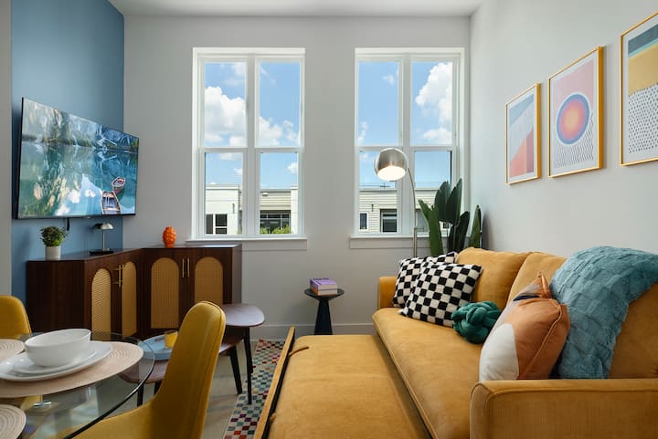 Vibrant 1br Suite | King Bed | Noda | Free Parking - Charlotte, NC