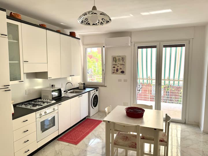 Lumineux Apartement Au Centre,garage,terrasse - Alghero