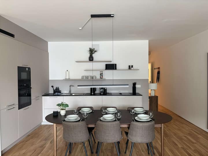 Luxus 4-zi Apartment| Balkon | Netflix | Parkplatz - Wiesbaden