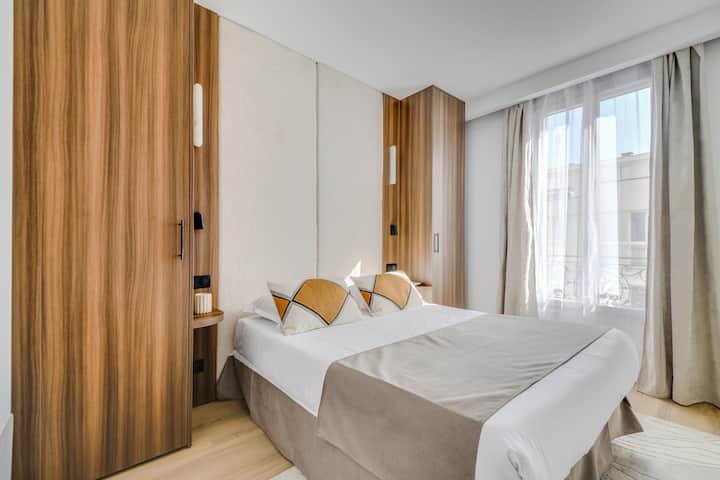 Chambre 23a - Tour Eiffel - Paris