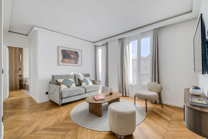 Suite 14a Tour Eiffel - Paris