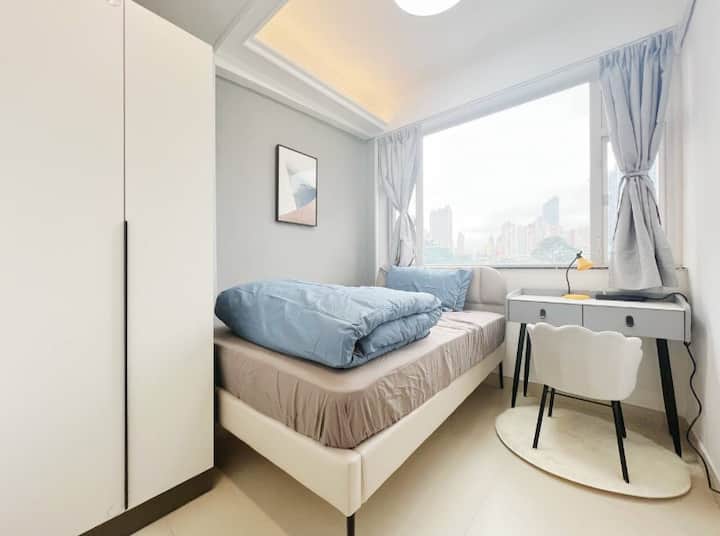 Co-living Spacious Window Double @ 53 Paterson Cwb - Hong Kong