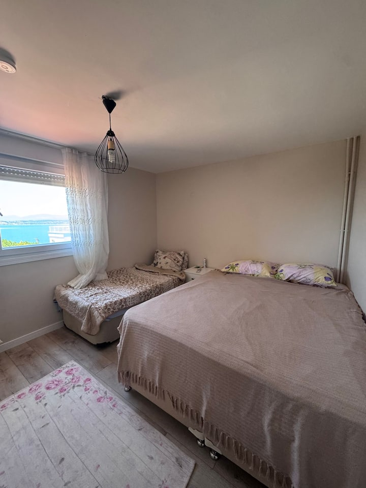 Seferihisar'da Deniz Manzaralı Triplex Villa - Seferihisar