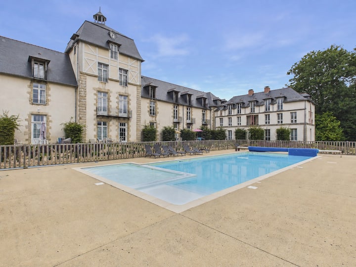 Appartement Dans Un Château Avec Piscine - 4 Pers - Le Bono