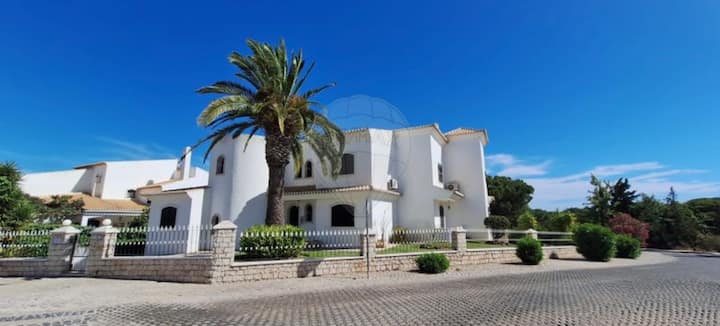 Villa Irene 7 Bed Villa Close To Marina - Vilamoura