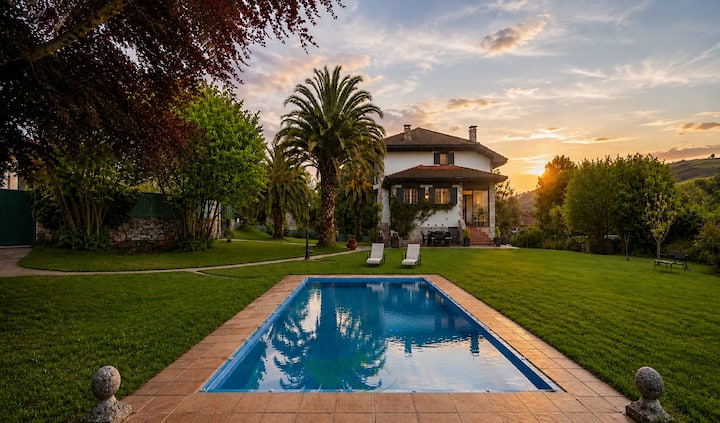Villa Rural Con Piscina En Llanes | La Ablanosa - Llanes