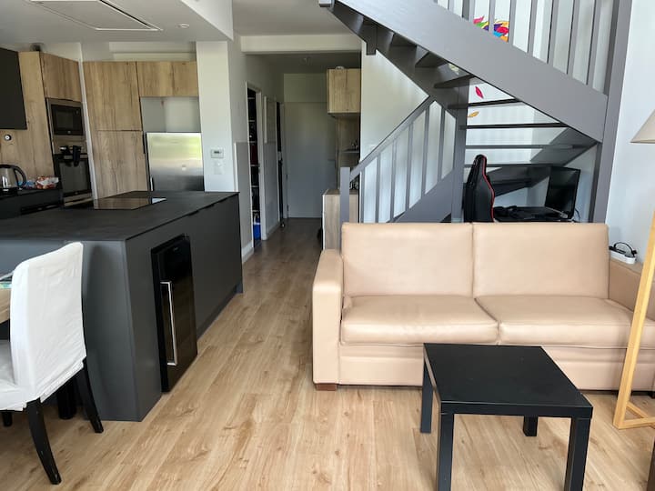 ღ Bordeaux Sud Grand T3, Terrasse & Tram à Pied - Villenave-d'Ornon