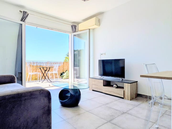 T2 Vue Mer, Au Calme Avec Balcon & 2 Parkings - La Garde