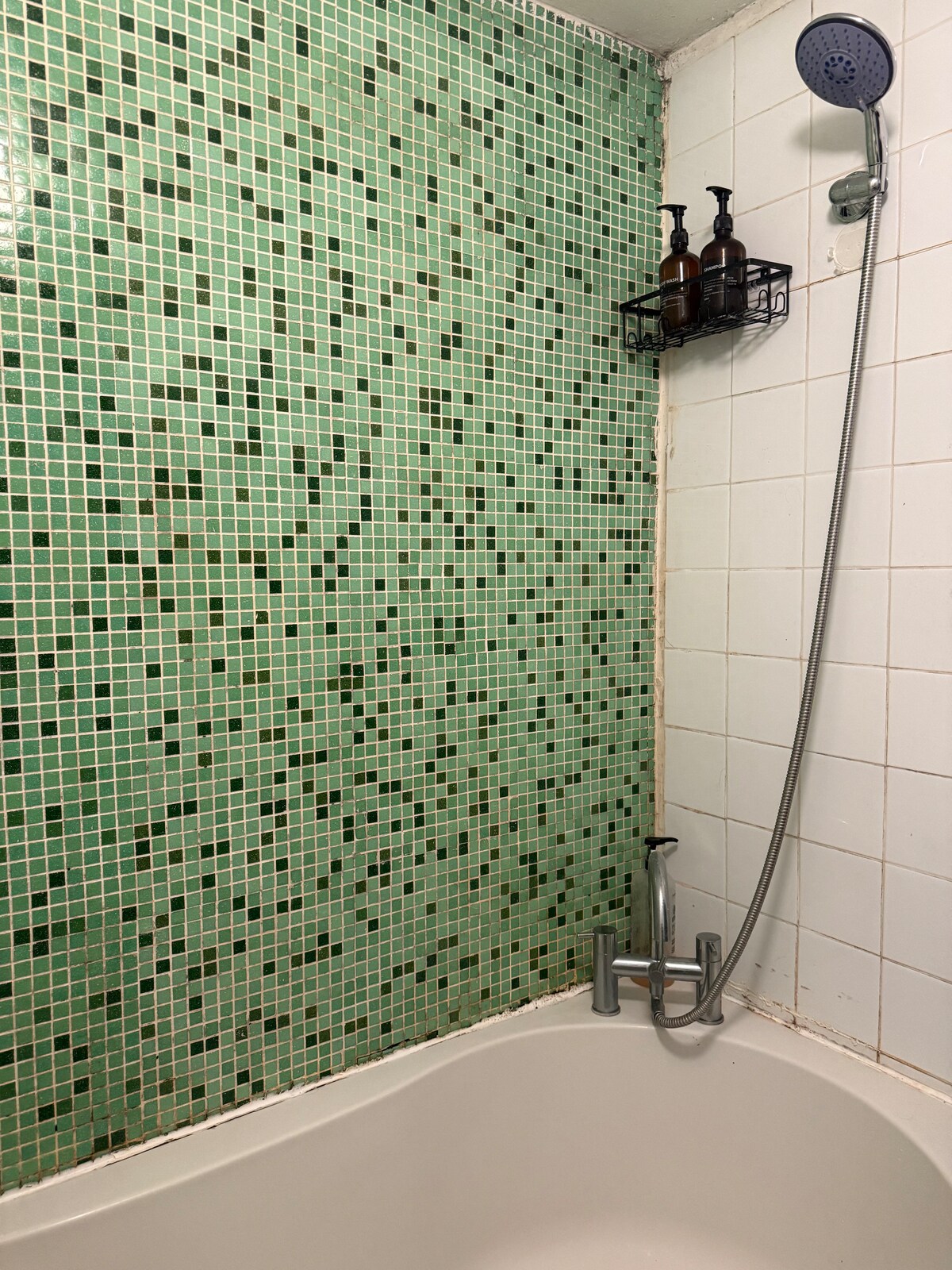 Comfy double bed room near O2 Arena - Flats for Rent in Greater London ...