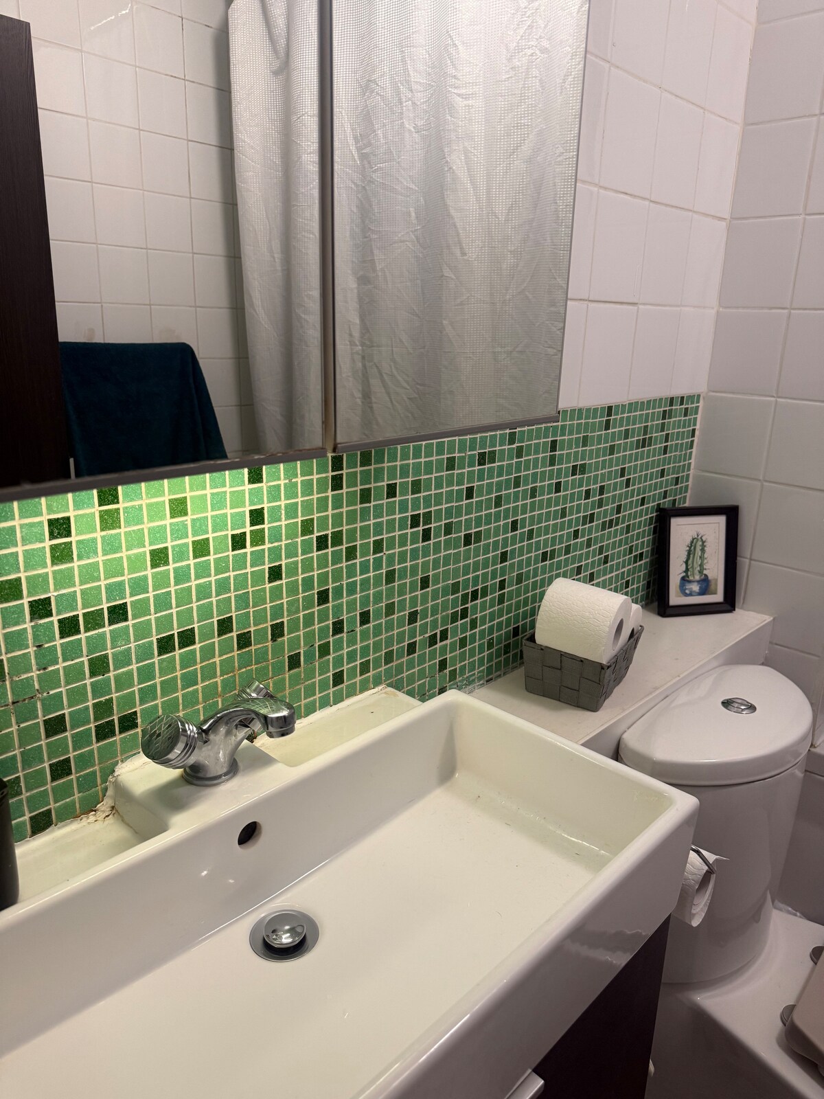 Comfy double bed room near O2 Arena - Flats for Rent in Greater London ...
