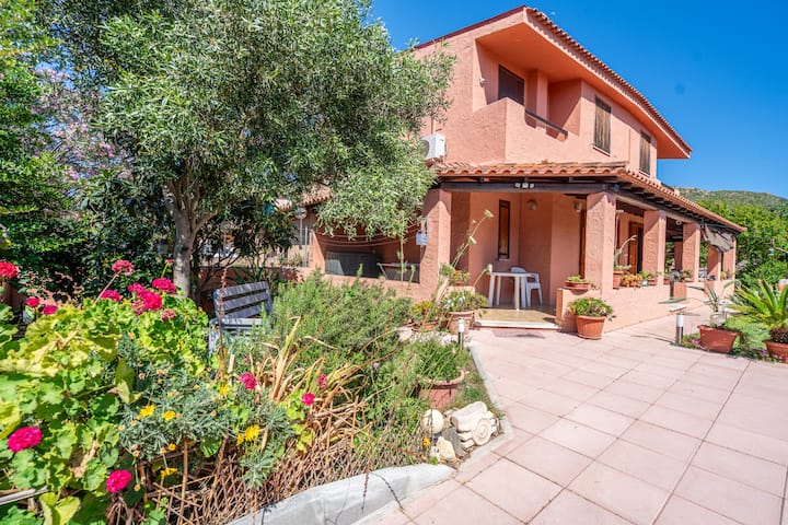 Casa Gabriele | Spiaggia Di Solanas - Solanas